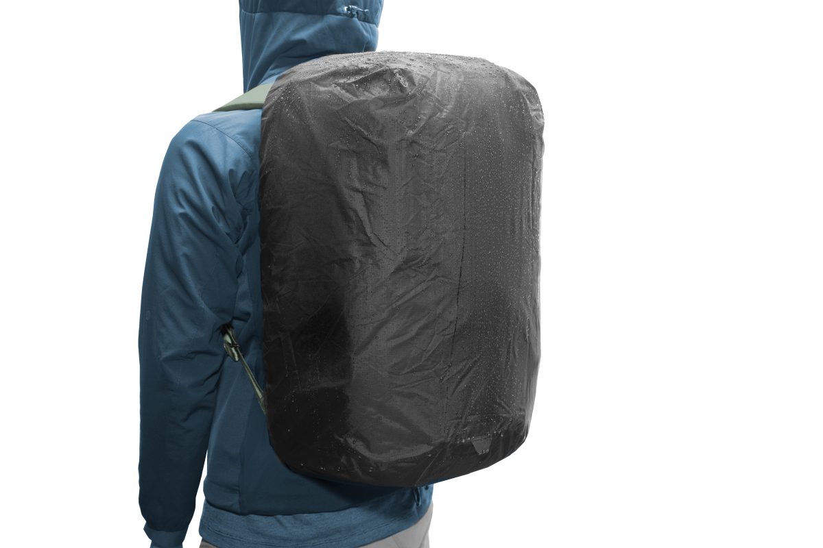Travel Line : Rain Fly ผ้าคลุมกันฝนให้กับกระเป๋า Travel Backpack ของ ...